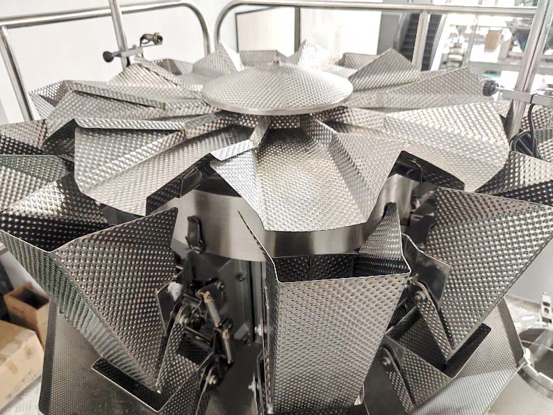 Thermal Contraction Packaging Machine - Automatic Packing And Sealing ...